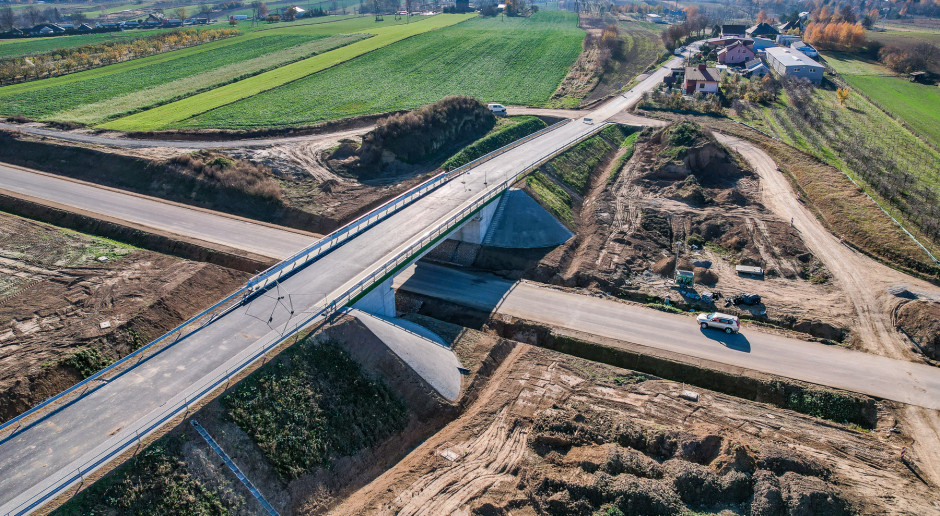 Kierowcy dostali ponad 5200 km nowych dróg. GDDKiA zdradza plany na 2025 r. Kierowcy dostali ponad 5200 km nowych dróg. GDDKiA zdradza plany na 2025 r.